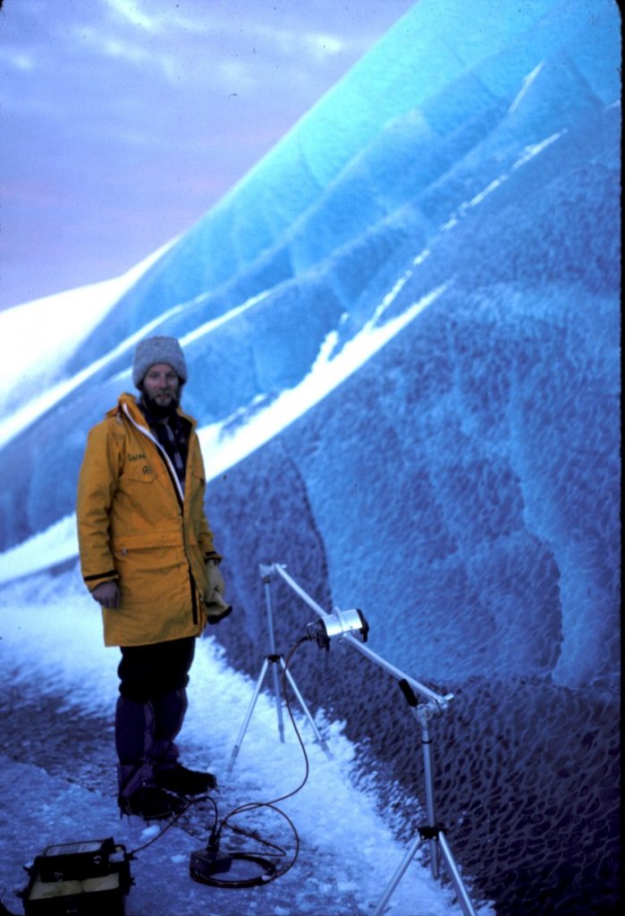 Cryospheric Sciences | Image of the Week – Super-cool colours of icebergs