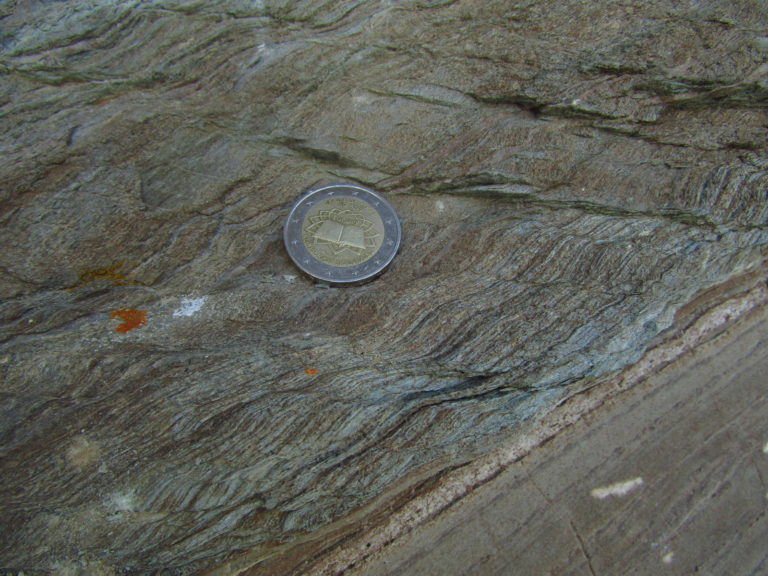 Tectonics and Structural Geology | Features from the field: crenulation ...