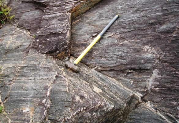 Tectonics and Structural Geology | Features from the Field: Stretching ...