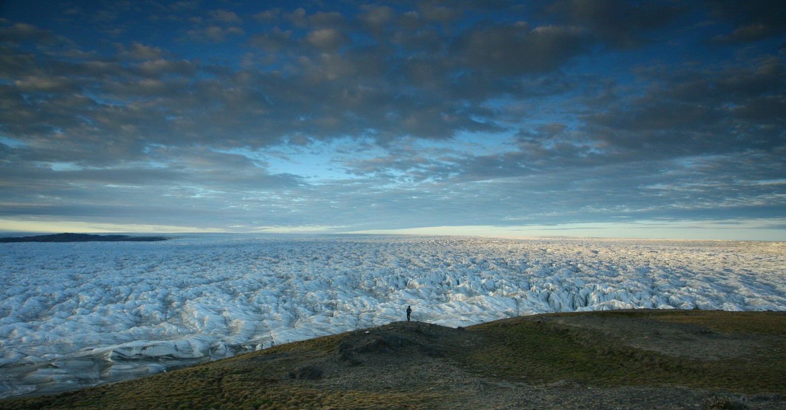 GeoLog | supraglacial lakes