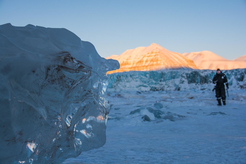 GeoLog | Imaggeo on Mondays: Wandering the frozen Svalbard shore