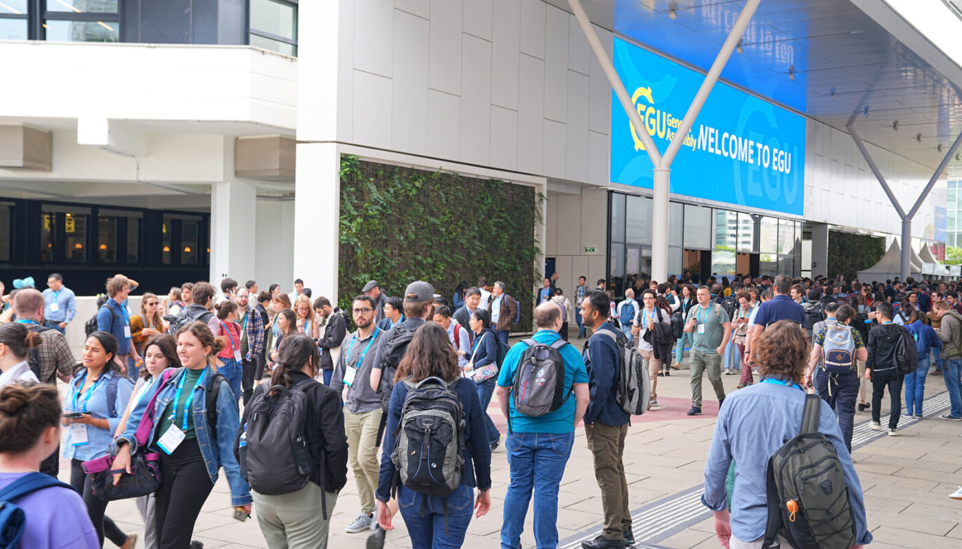 GeoLog | First time at an EGU General Assembly? We’ve got you covered!